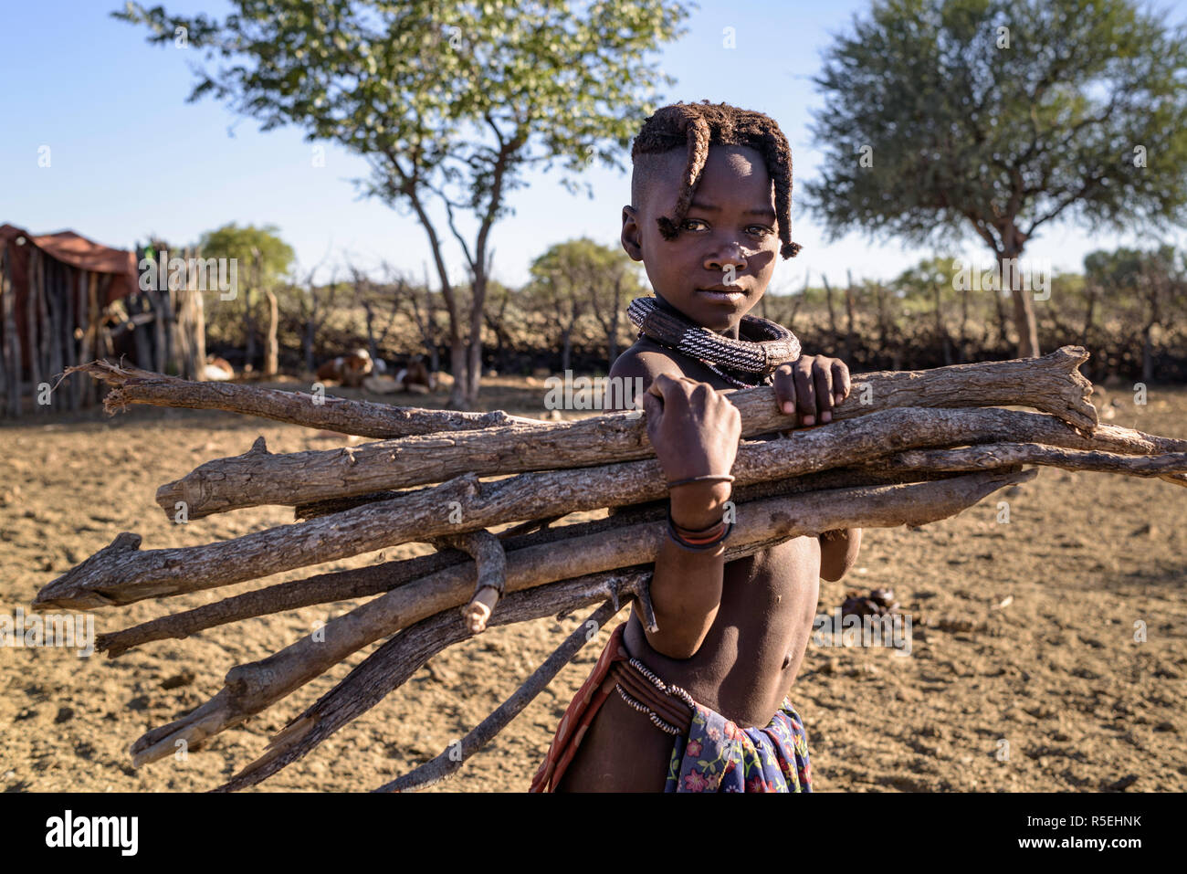 Himba hi-res stock photography and images - Alamy
