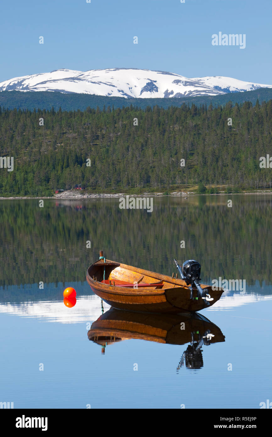 Norway traditional fishing boat hi-res stock photography and images - Alamy