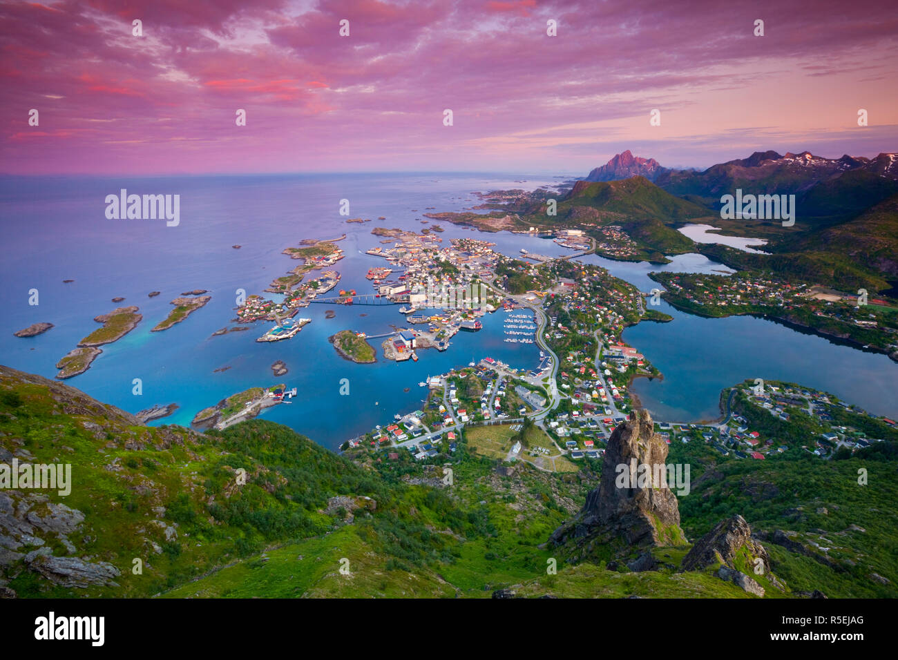 Svolvaer & coastal landscape illuminated by the Midnight Sun, Svolvaer ...