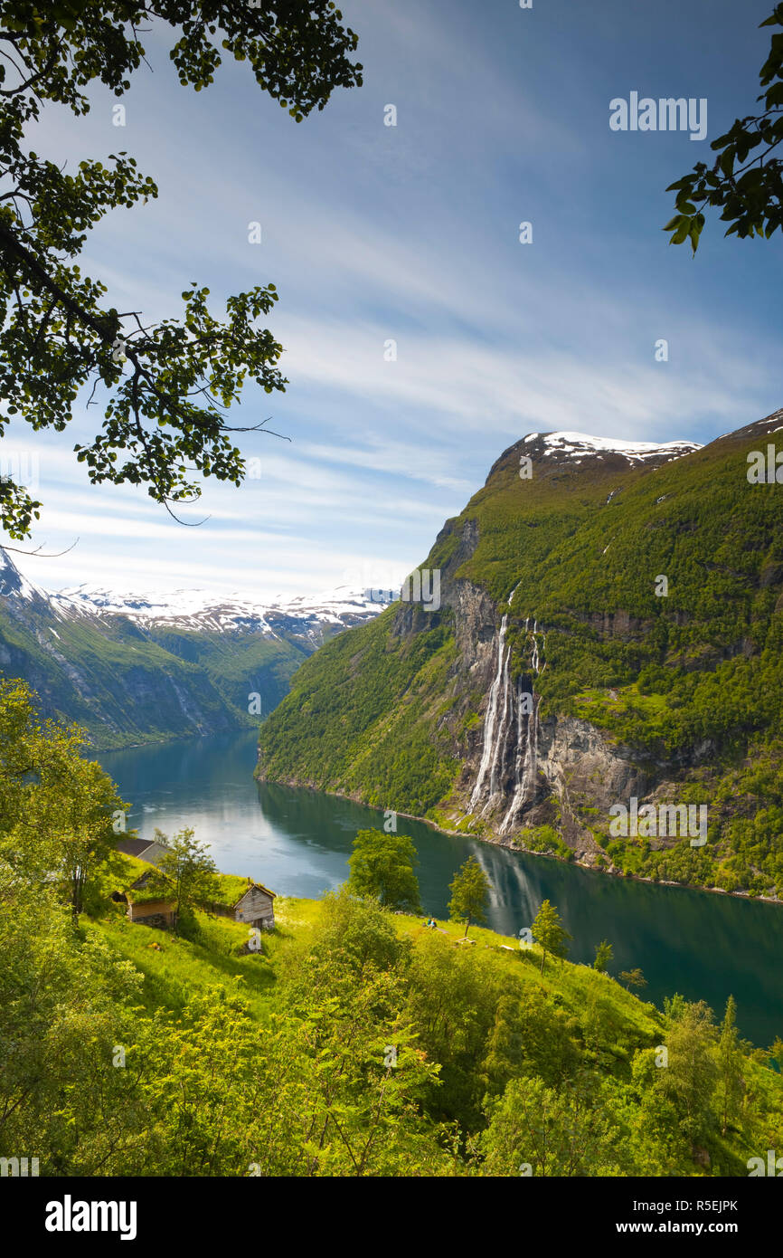 Old abandoned farm & the Seven Sisters waterfall, Geiranger Fjord ...