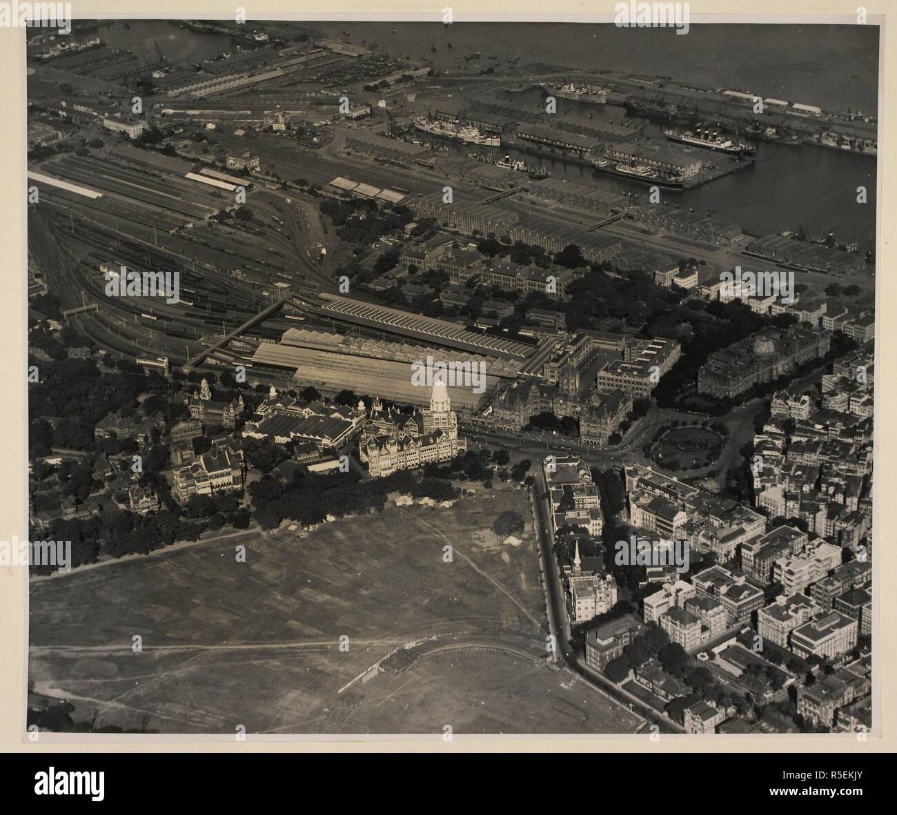 Bombay docks hi-res stock photography and images - Alamy