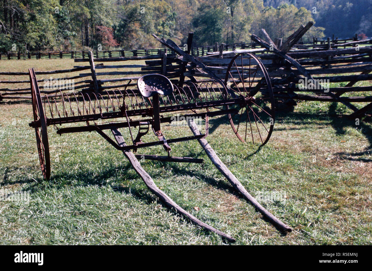 Horse hay rake hi-res stock photography and images - Alamy