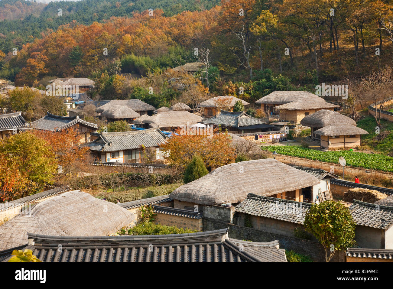 Asia korea gyeongju yangdong village hi-res stock photography and ...