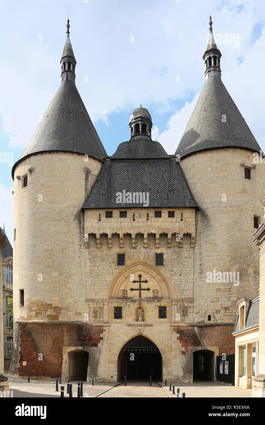 Craffe gate hi-res stock photography and images - Alamy