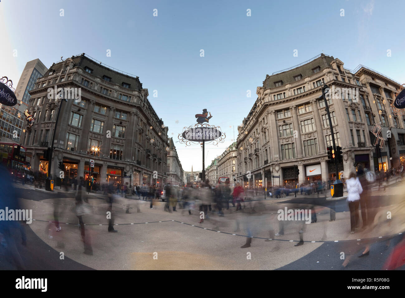 Oxford Circus crossing, London, England Stock Photo - Alamy