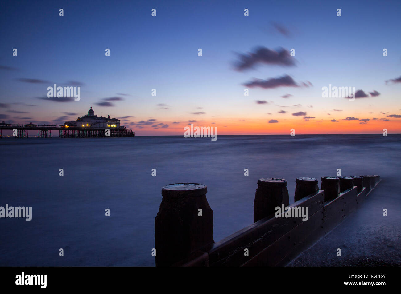 Eastbourne groynes hi-res stock photography and images - Alamy