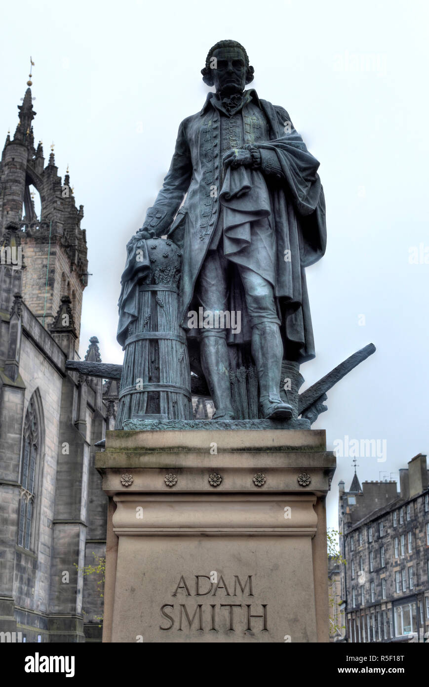 Adam Smith Statue Stock Photos & Adam Smith Statue Stock Images - Alamy