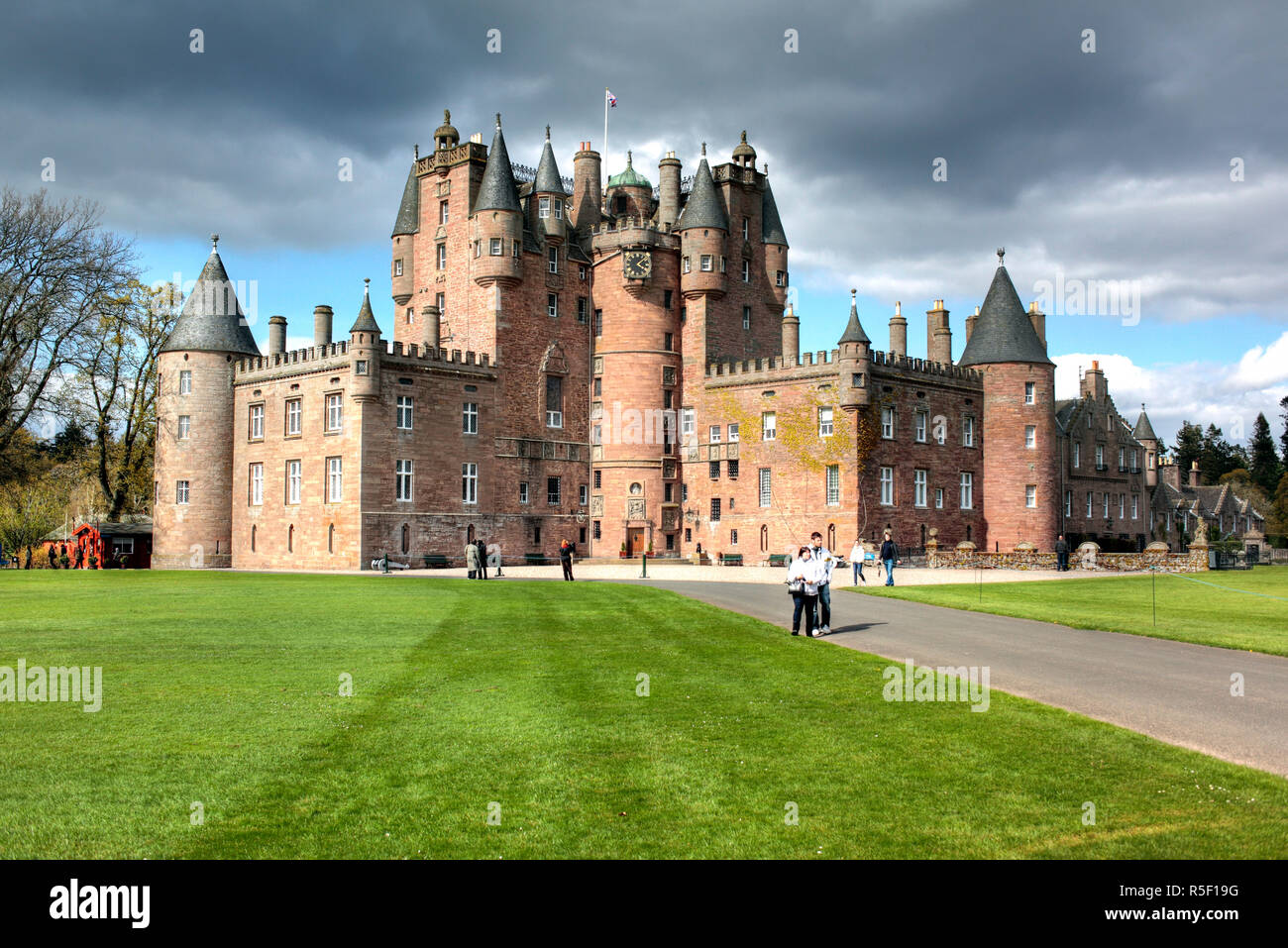 Glamis castle angus scotland hi-res stock photography and images - Alamy