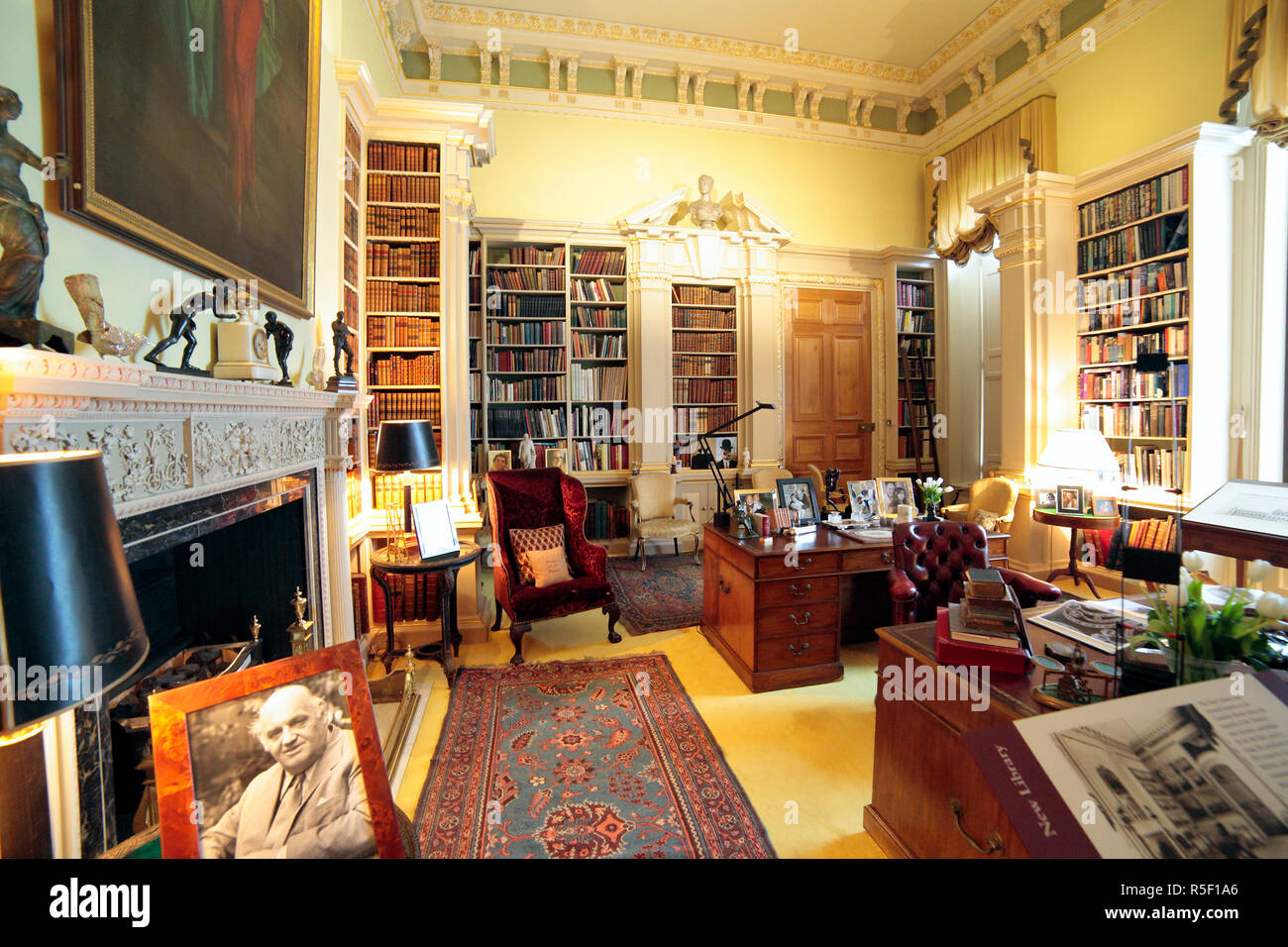 Castle howard interior hi-res stock photography and images - Alamy