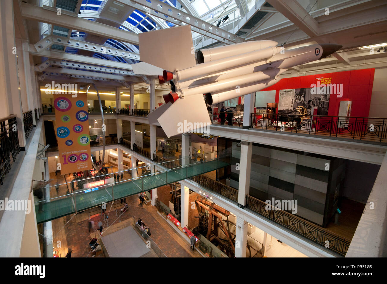 Kensington science museum hi-res stock photography and images - Alamy