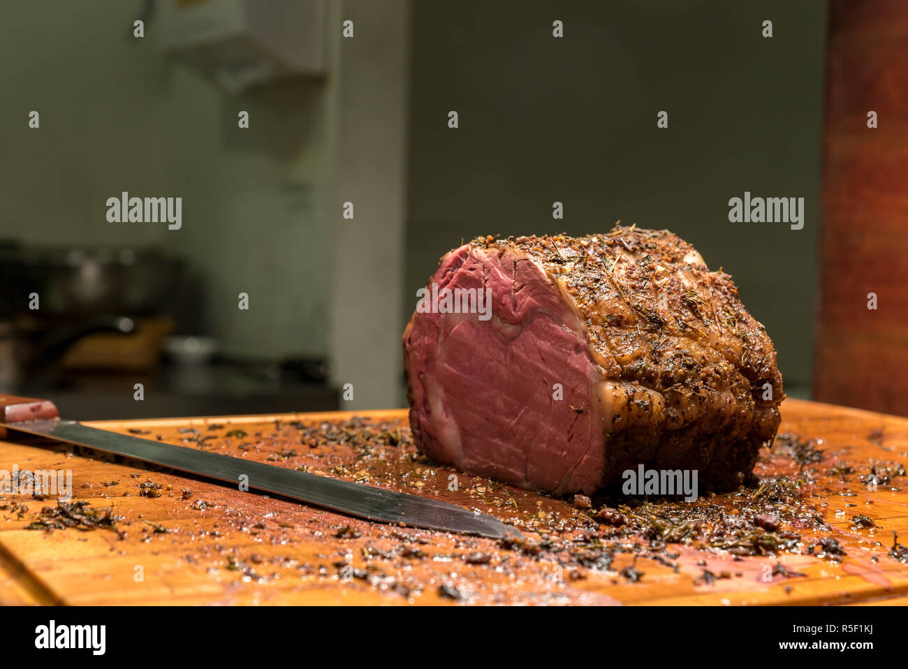 Carving Wagyu beef Stock Photo - Alamy