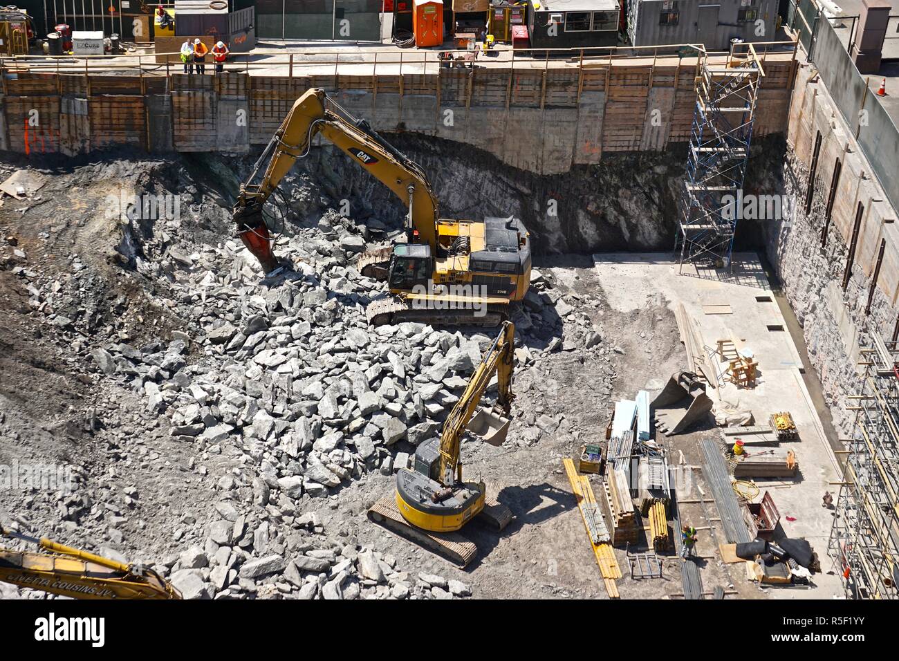 Manhattan schist hi-res stock photography and images - Alamy