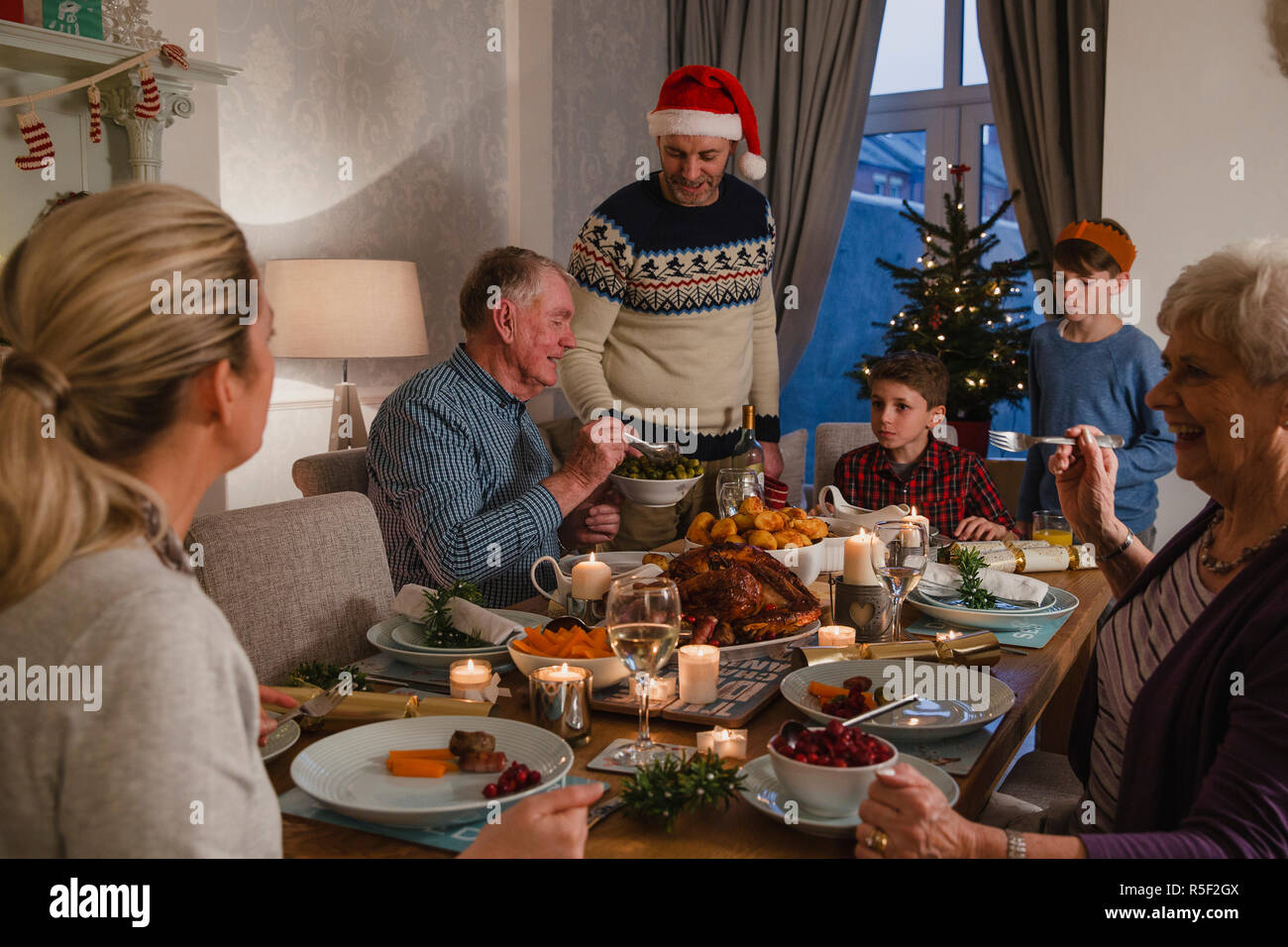 Family gathering generations christmas hi-res stock photography and ...