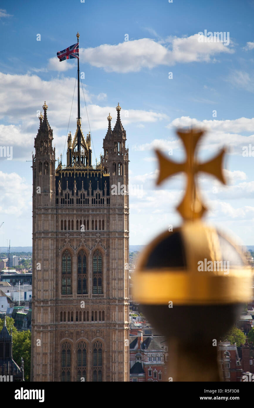 Victoria tower houses of parliament hi-res stock photography and images ...