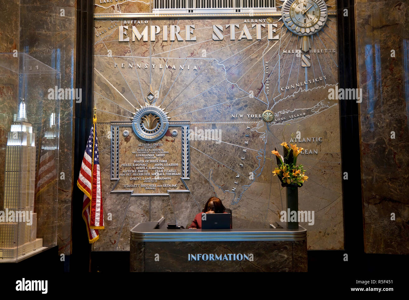Entrance to Empire State Building, New York, USA Stock Photo - Alamy