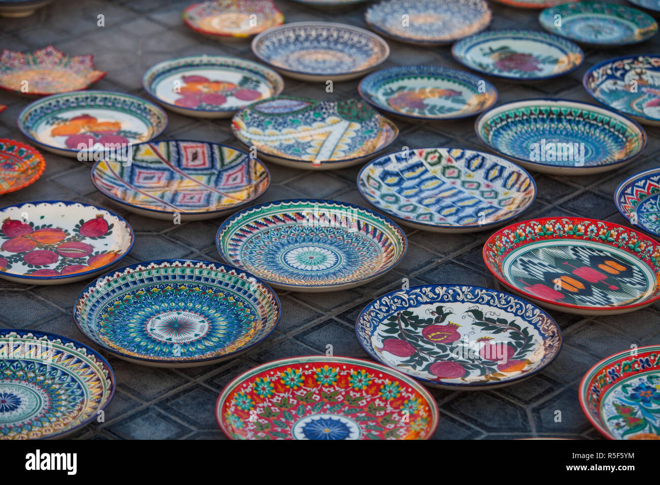 Uzbekistan traditional plates Stock Photo - Alamy