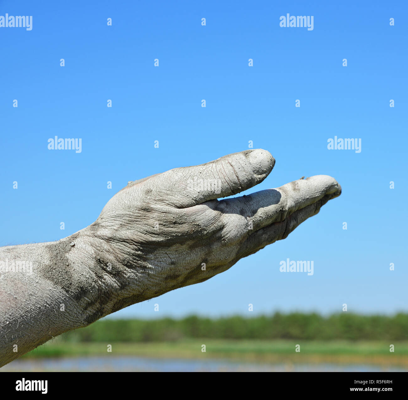Mans hand extended in hi-res stock photography and images - Alamy