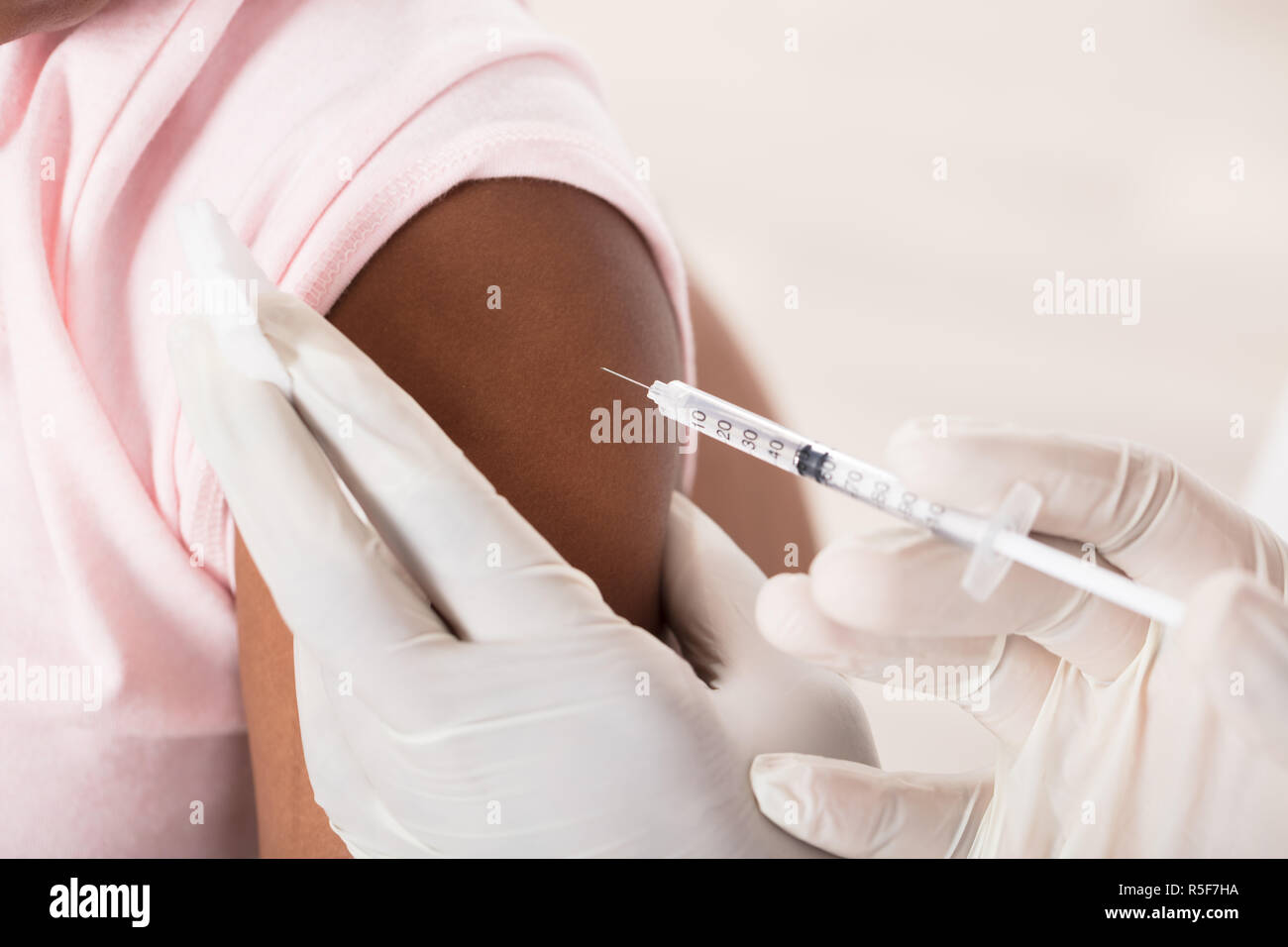 Close-up Of Doctor's Hand Applying Injection To Patient's Hand Stock ...