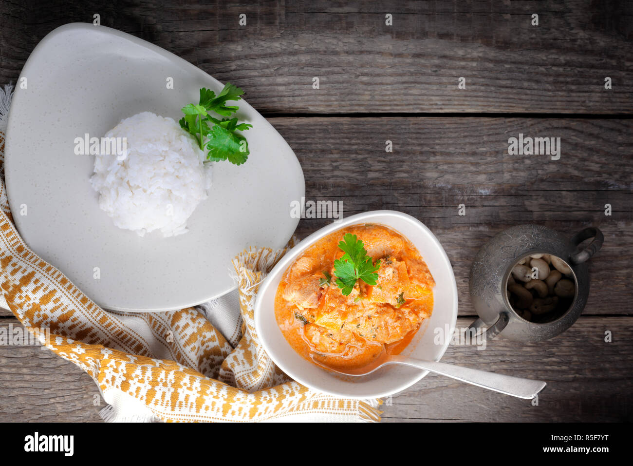 Chicken curry and rice Stock Photo - Alamy