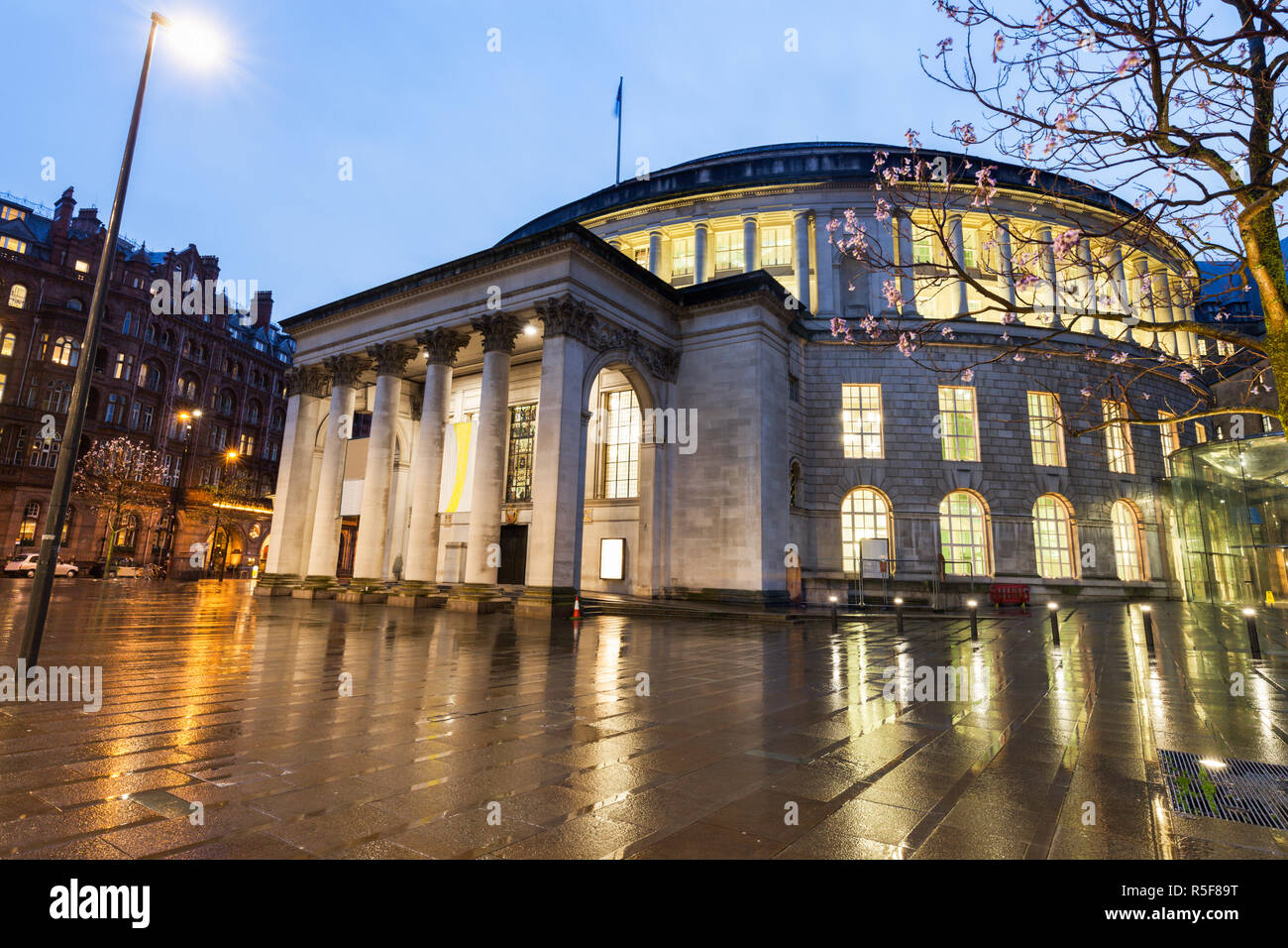Manchester Central Library. Manchester, North West England, United ...