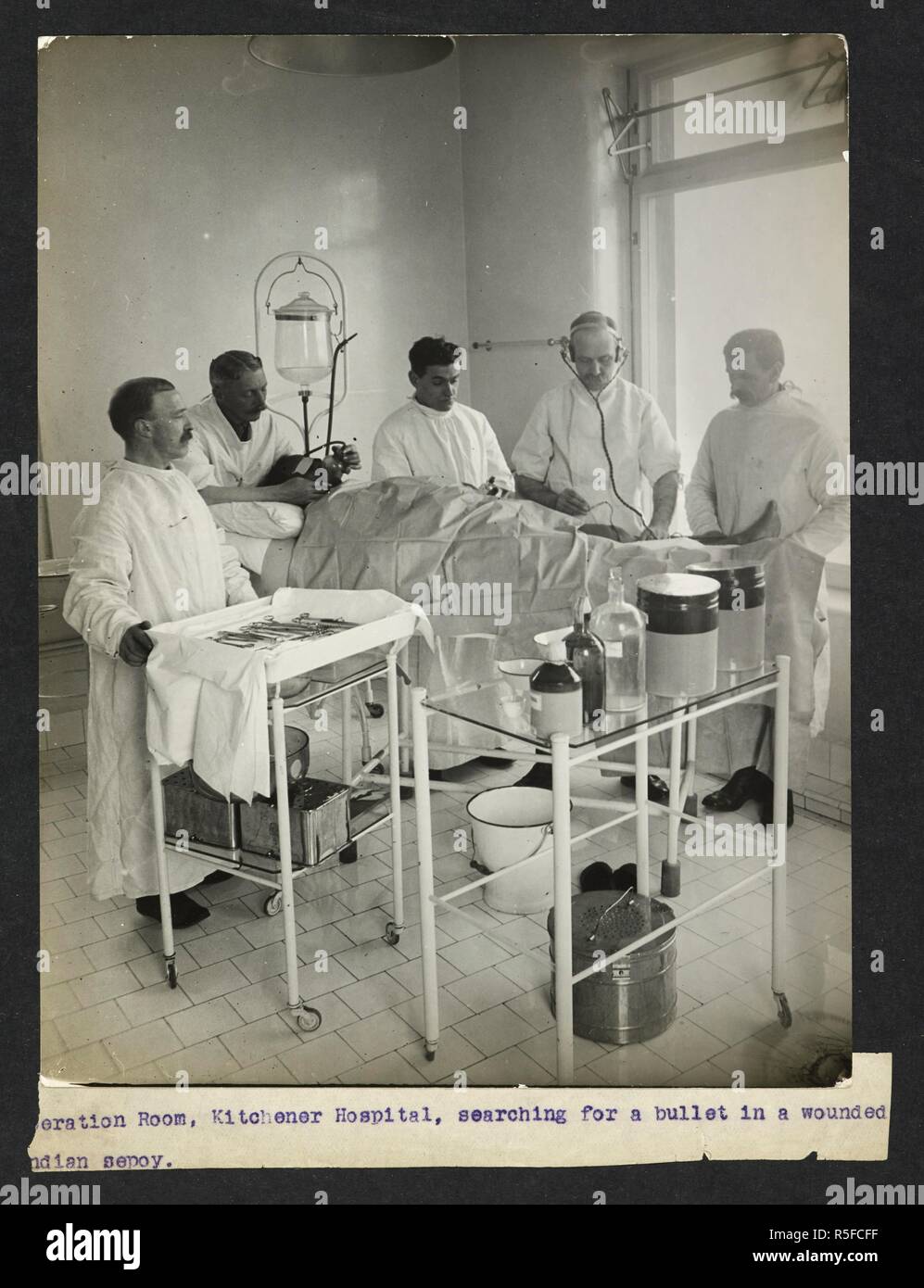 Medical army surgical hospital hi-res stock photography and images - Alamy
