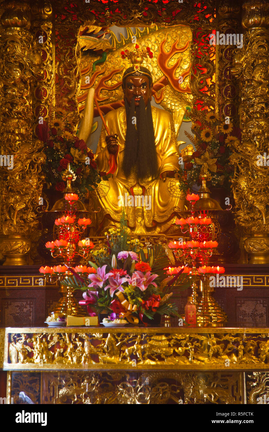 Taiwan, Kaohsiung, Lotus pond, Temple of Enlightenment - Chi Ming Tang ...