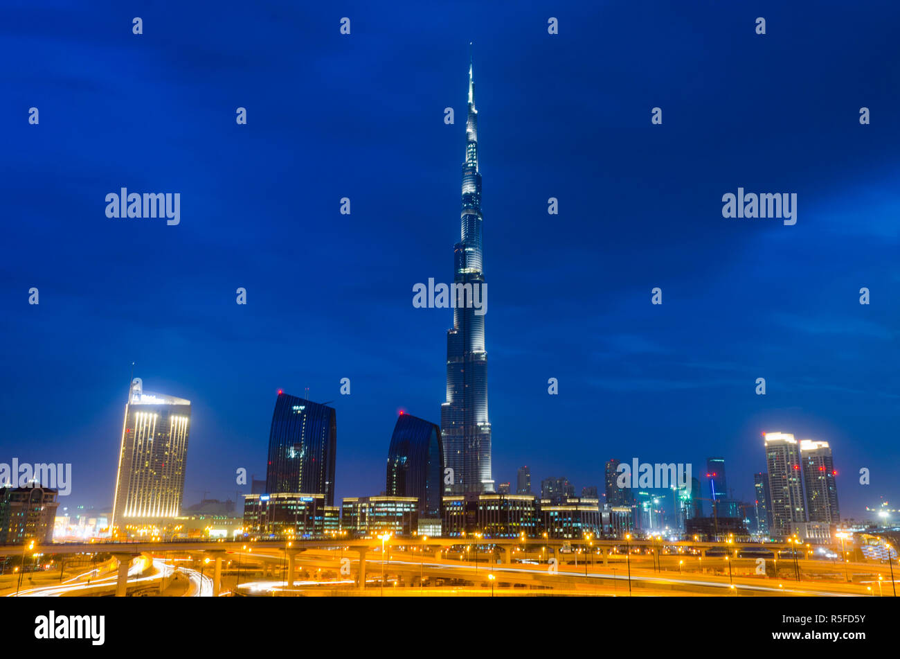 Emirates towers dubai aerial view hi-res stock photography and images ...