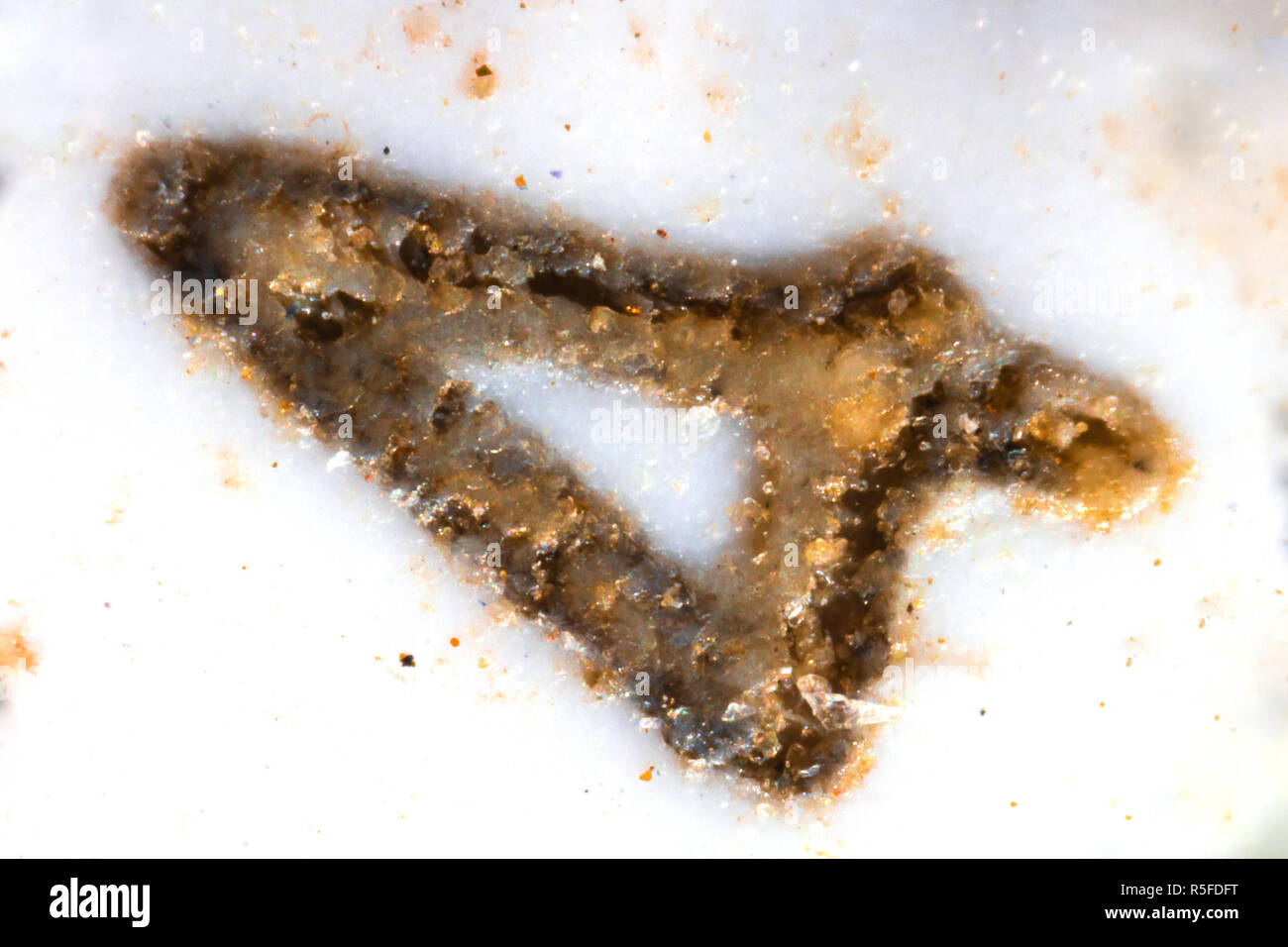 Embedded digit 4 on sim card under the microscope Stock Photo - Alamy