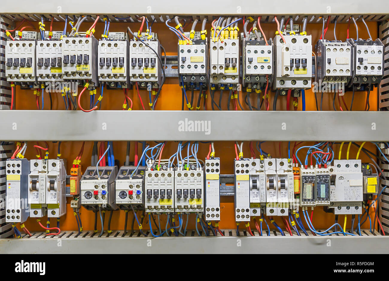 Circuit Breakers Stock Photos & Circuit Breakers Stock Images - Alamy
