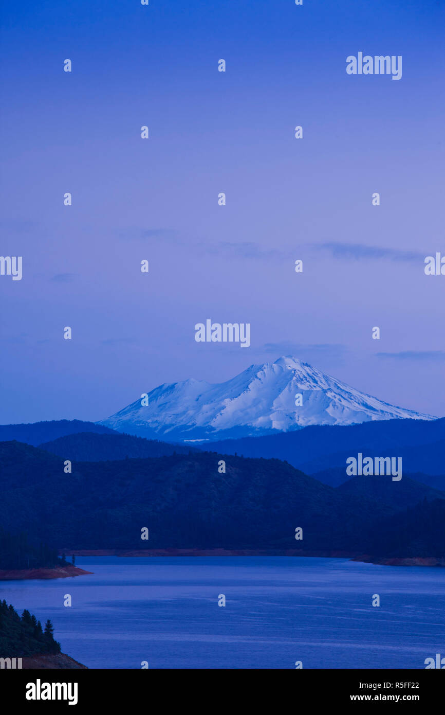Shasta lake city hi-res stock photography and images - Alamy