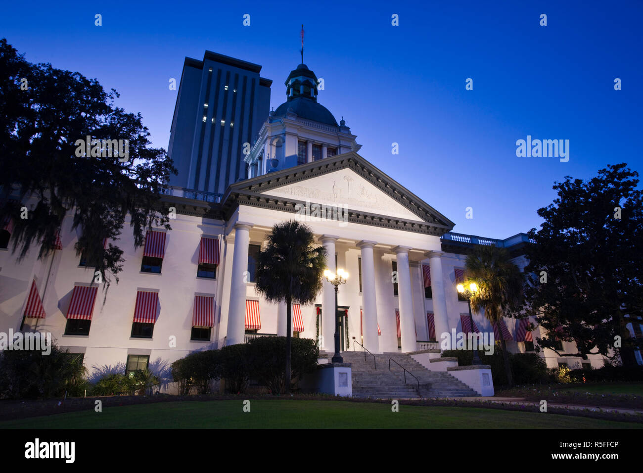 Usa Florida Tallahassee Historic 1902 State Capitol And Modern State