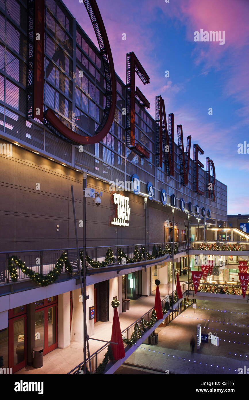 USA, Colorado, Denver, Denver Pavilions Mall Stock Photo - Alamy