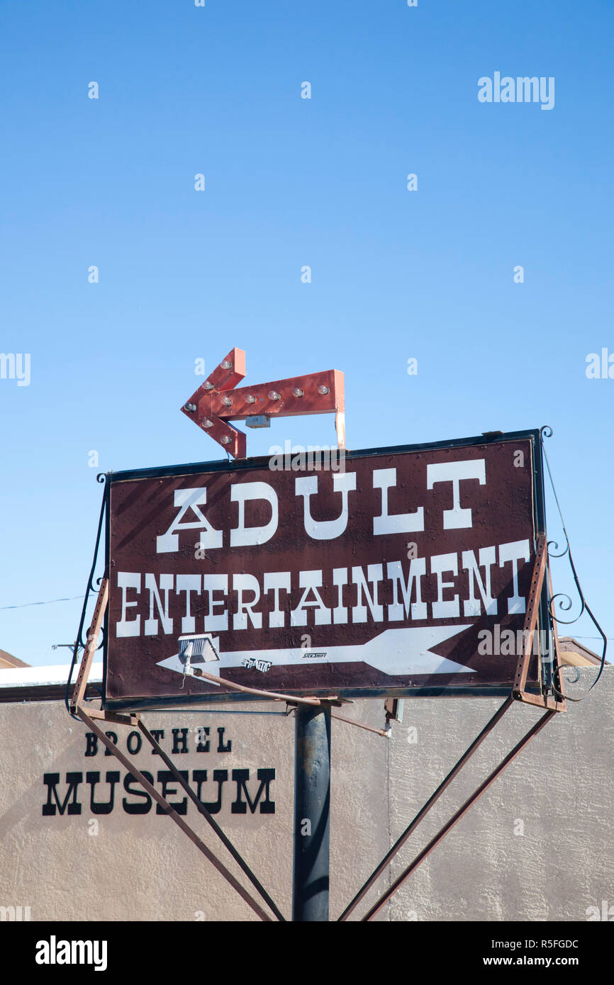 USA, Nevada, Great Basin, Amargosa Valley, Cherry Patch Brothel sign ...