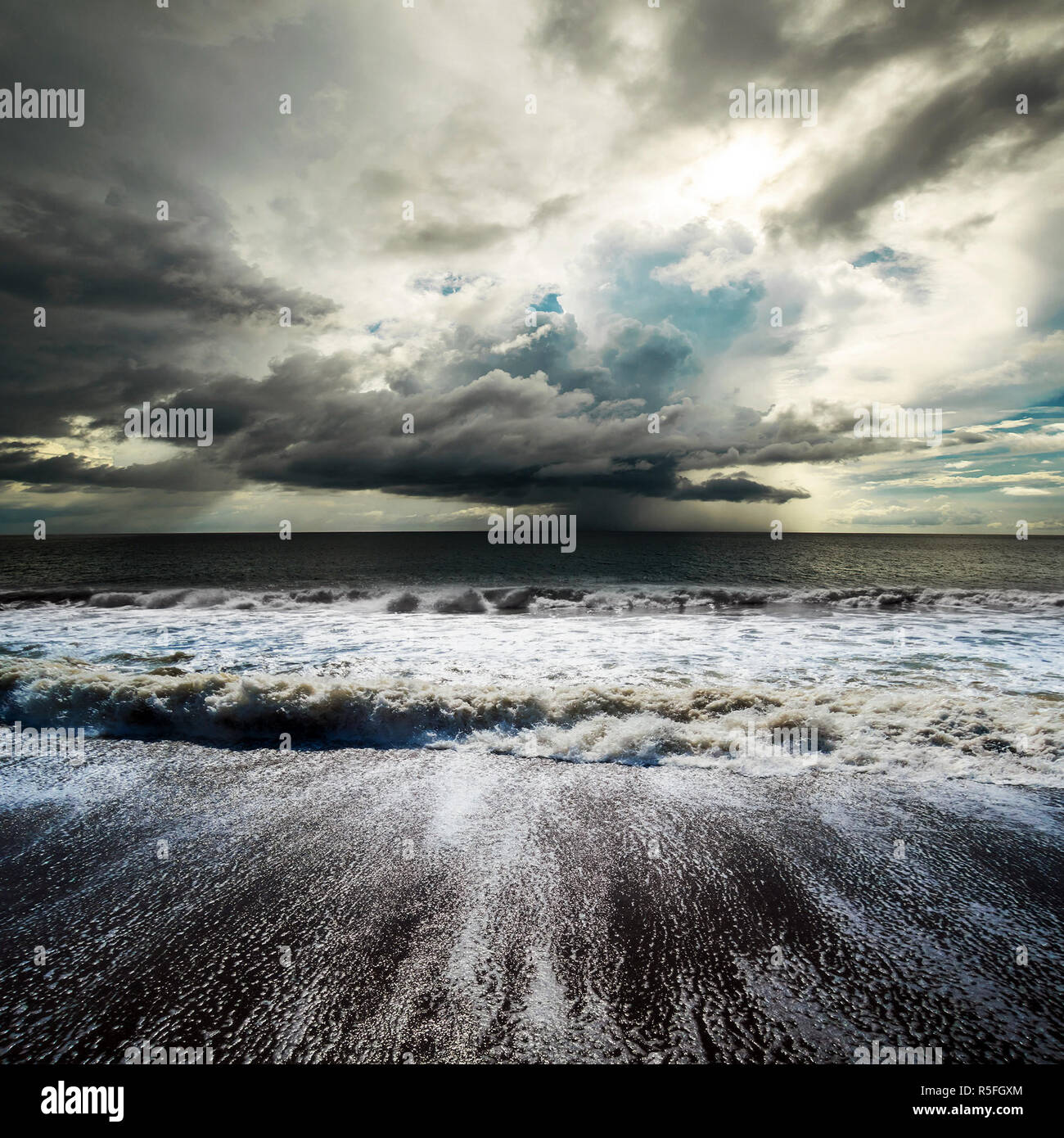 Sea storm image background Stock Photo - Alamy