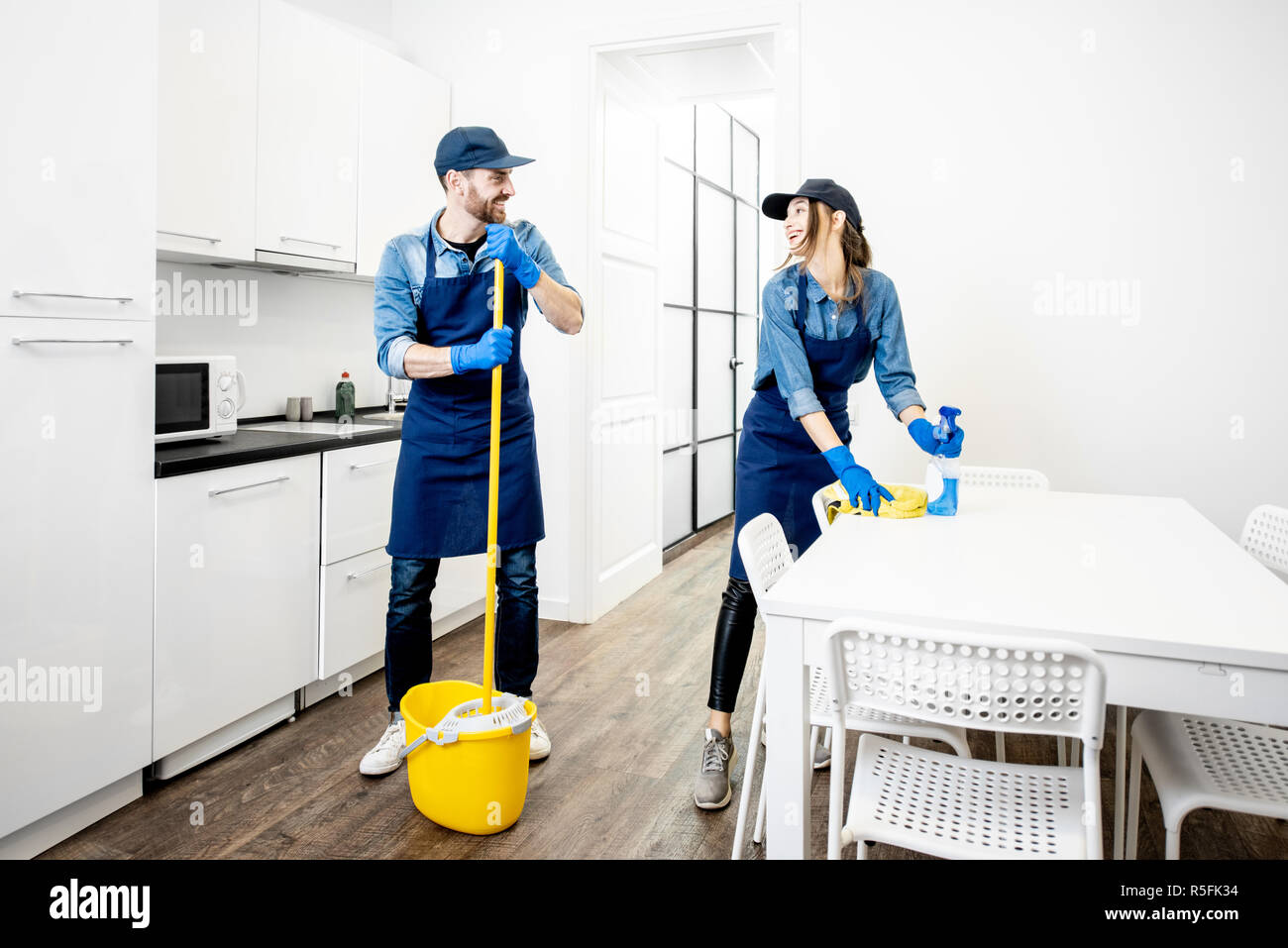 Kitchen staff white house hi-res stock photography and images - Alamy