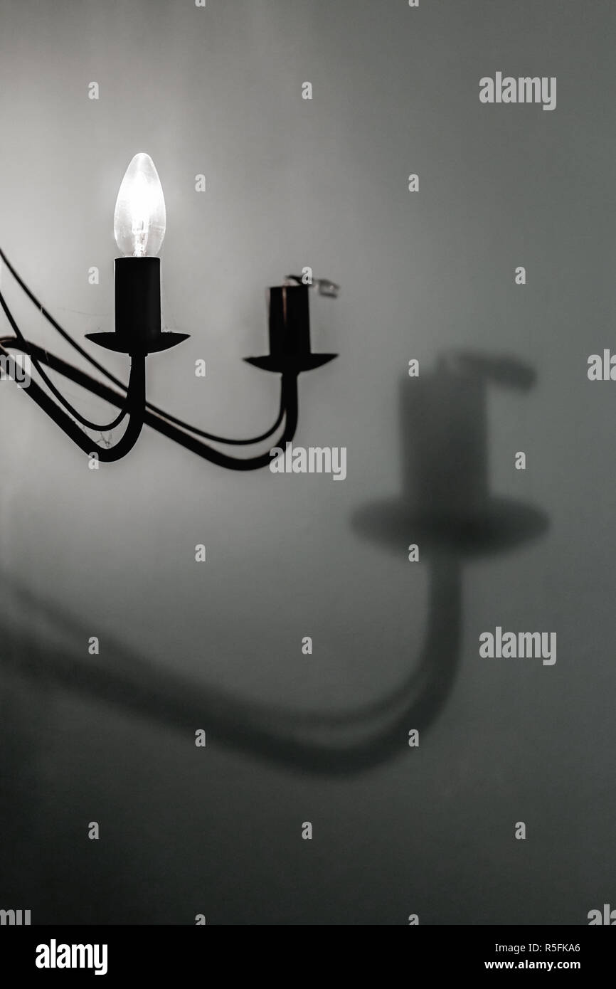 Light fitting hi-res stock photography and images - Alamy