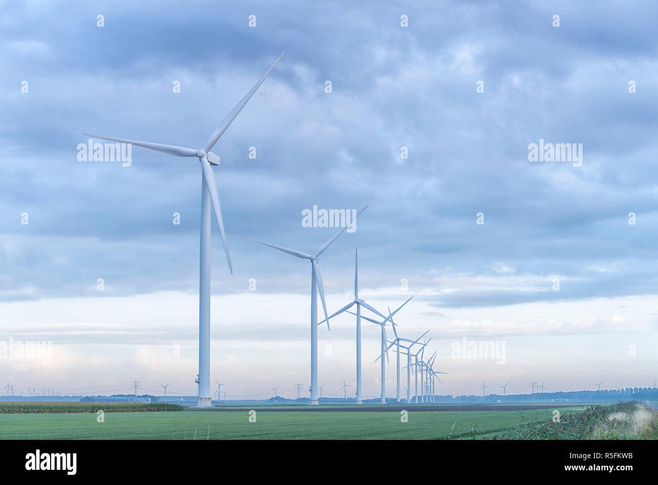 row of wind turbines Stock Photo - Alamy
