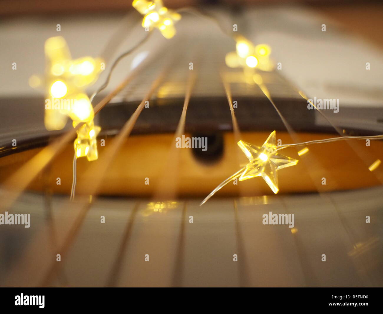 Star strings hi-res stock photography and images - Alamy