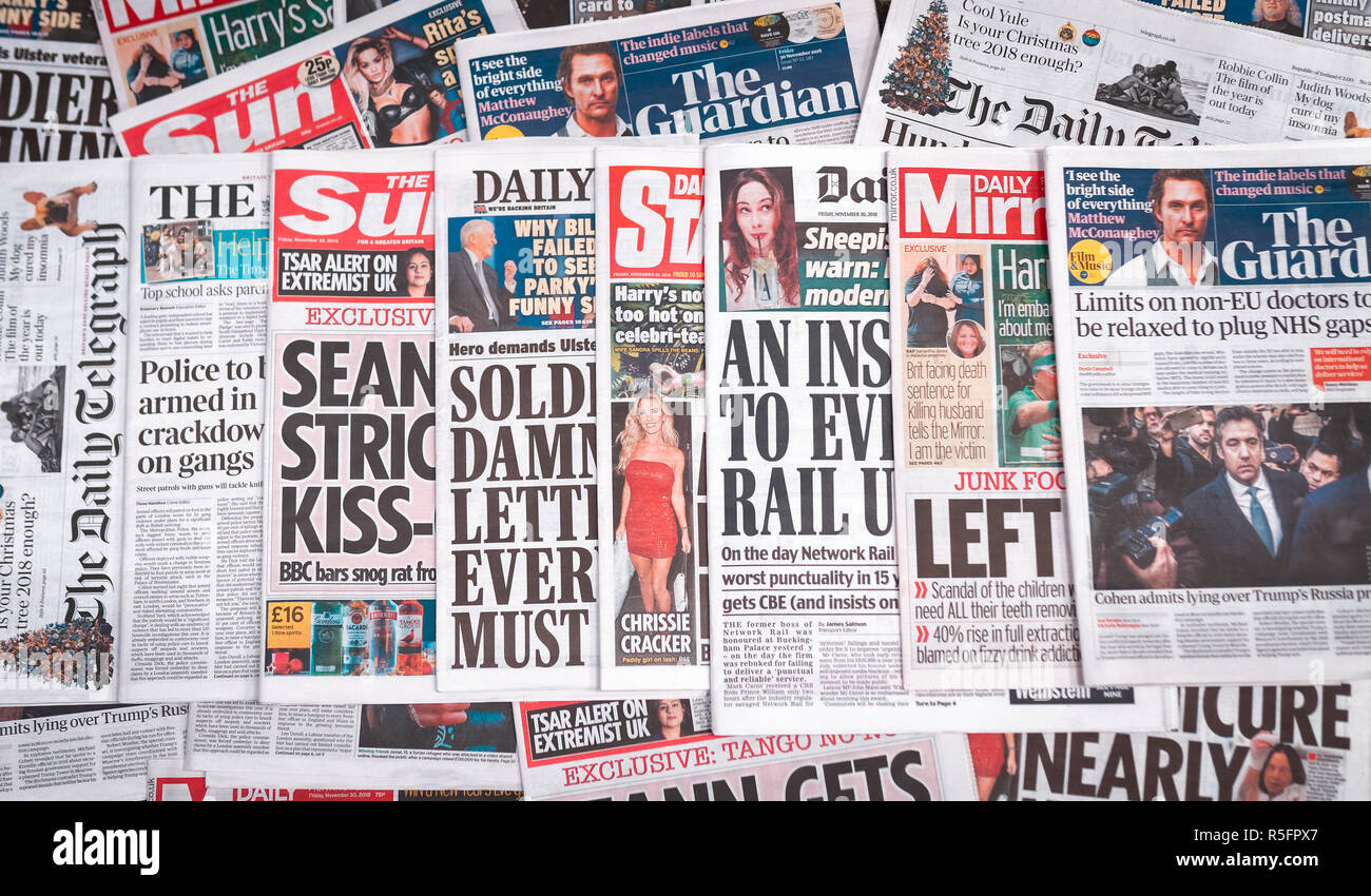 Broadsheet Newspapers Stock Photos & Broadsheet Newspapers Stock Images ...