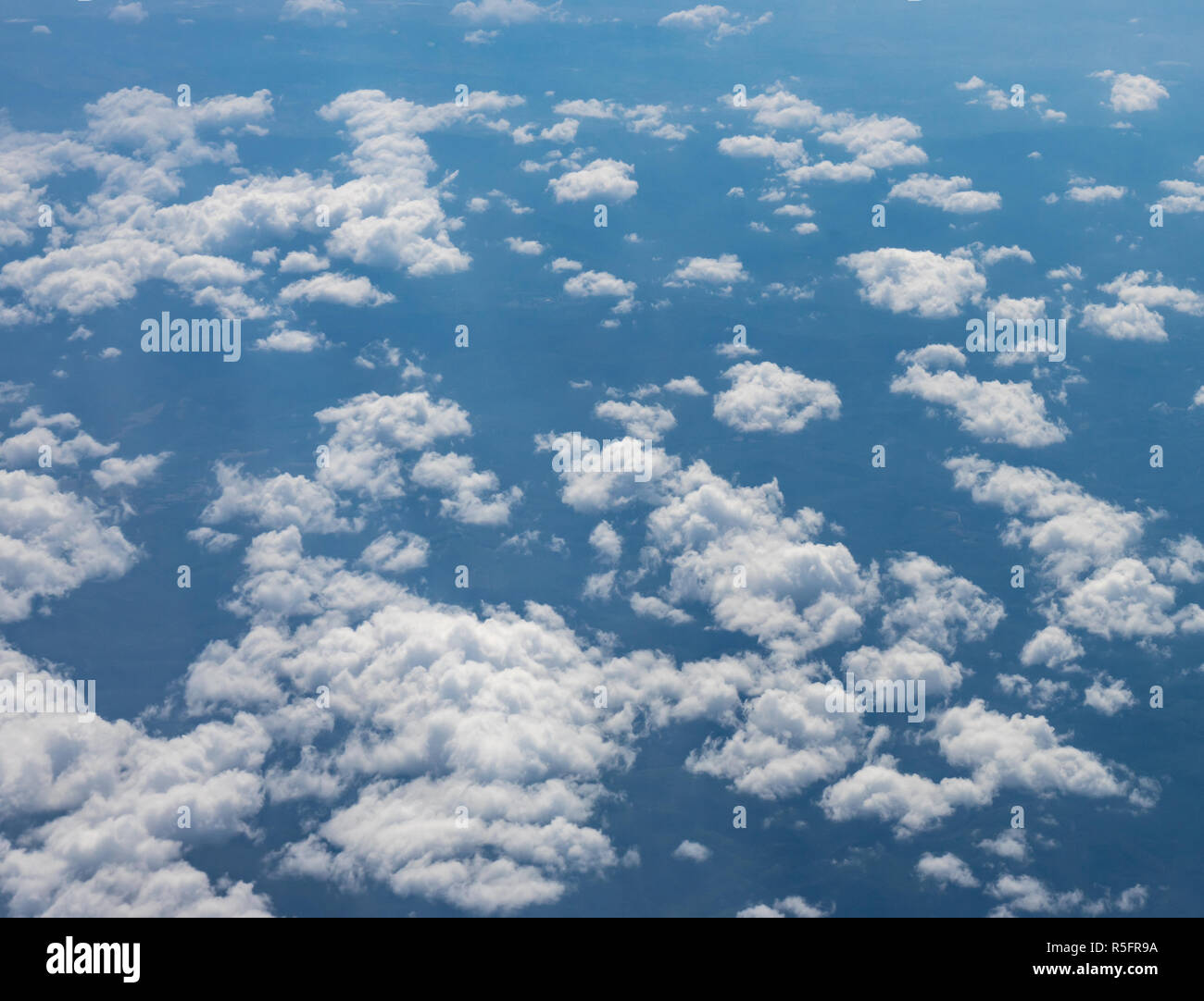 Nubes aerial hi-res stock photography and images - Alamy