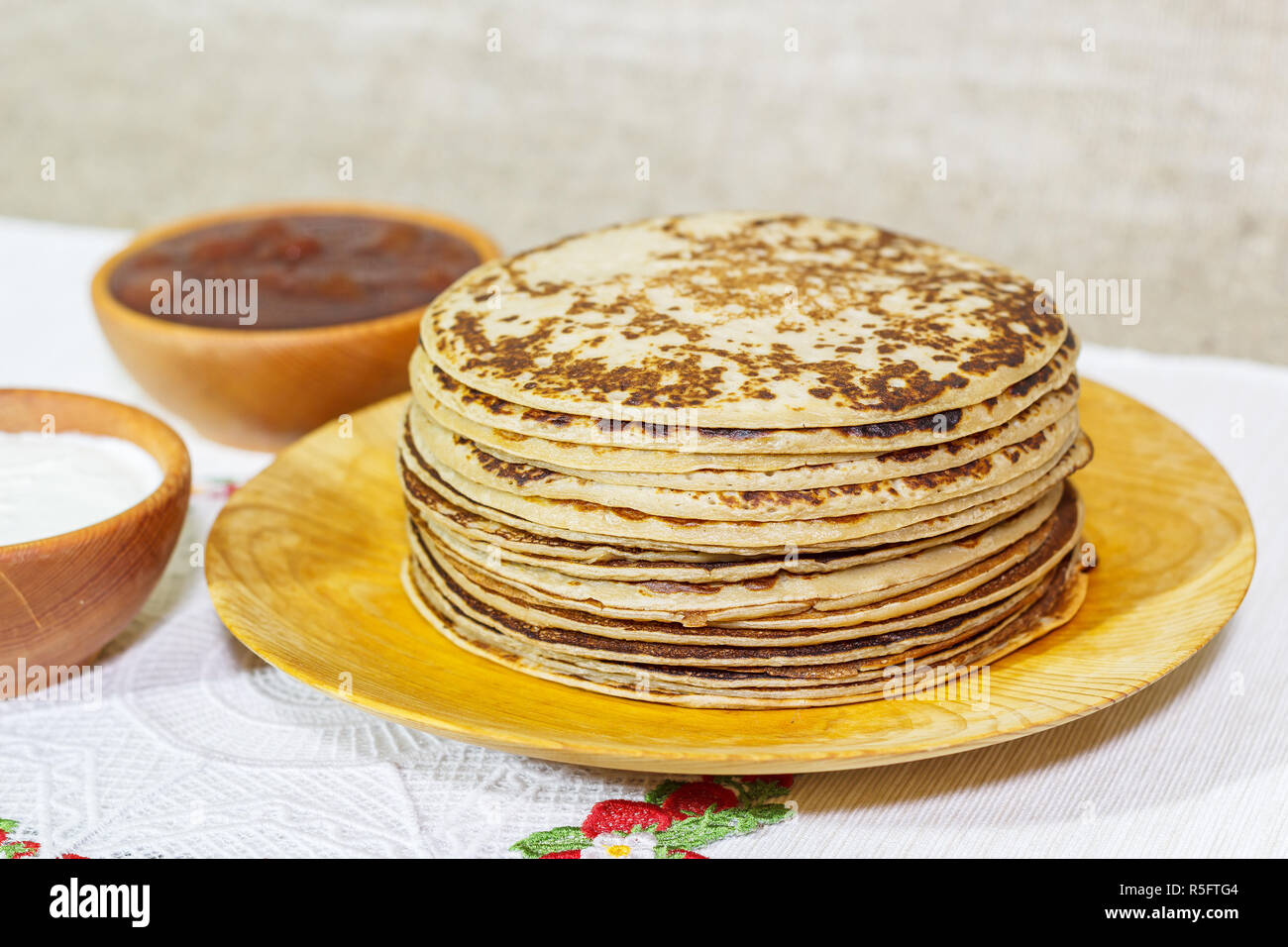 Pancake stack hi-res stock photography and images - Alamy