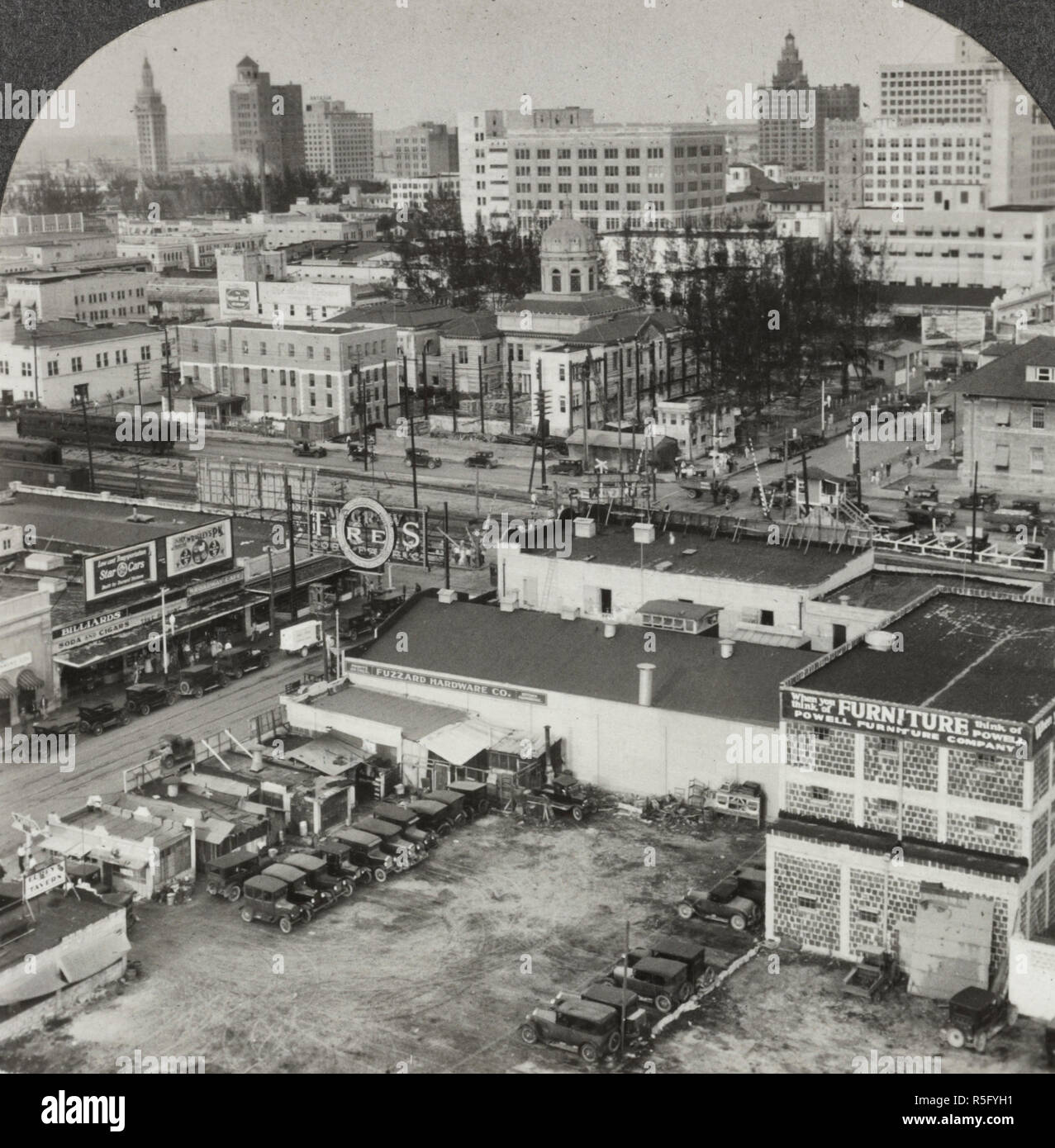 1920s city hi-res stock photography and images - Alamy