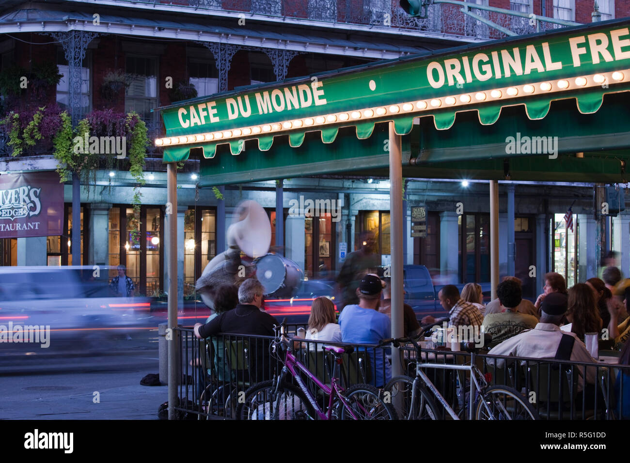 USA, Louisiana, New Orleans, French Quarter, Cafe Du Monde Stock Photo ...