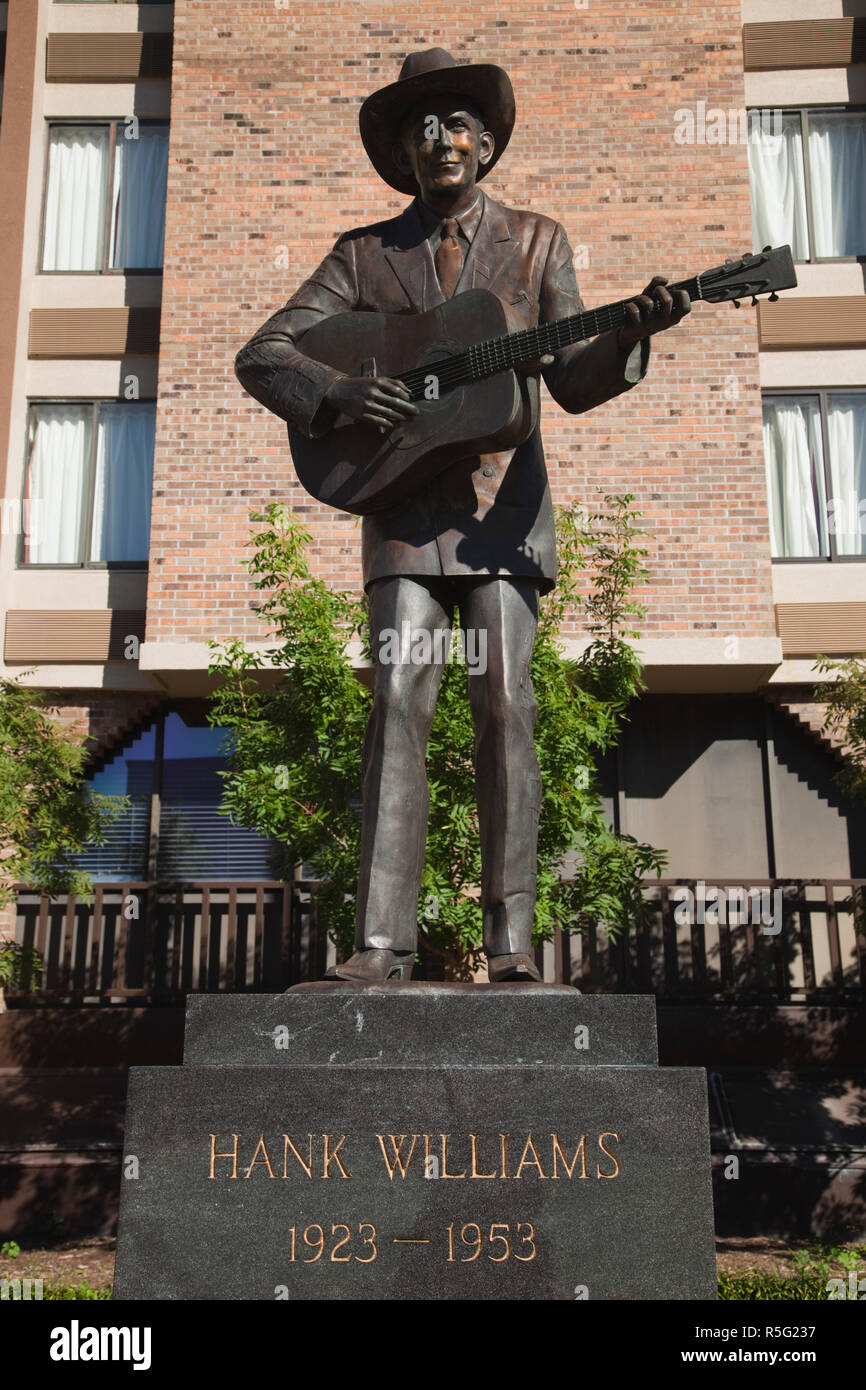 USA, Alabama, Montgomery, statue of singer and Alabama native, Hank ...
