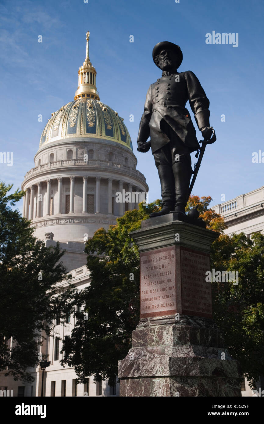 USA, West Virginia, Charleston, West Virginia State Capitol and statue ...
