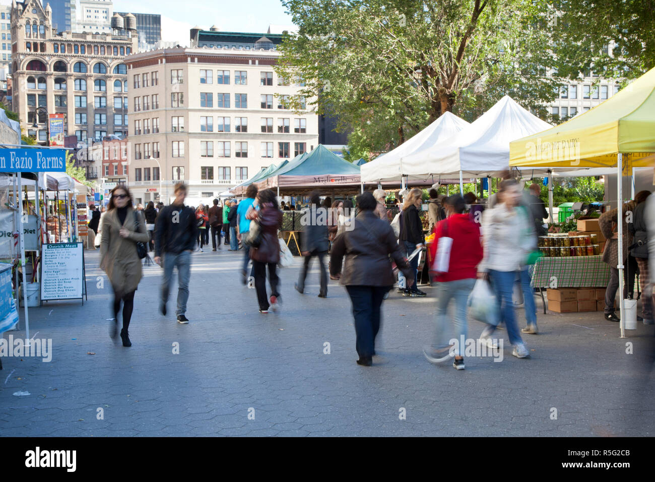 Farmers market at Union Square, Manhattan, New York City, USA Stock ...