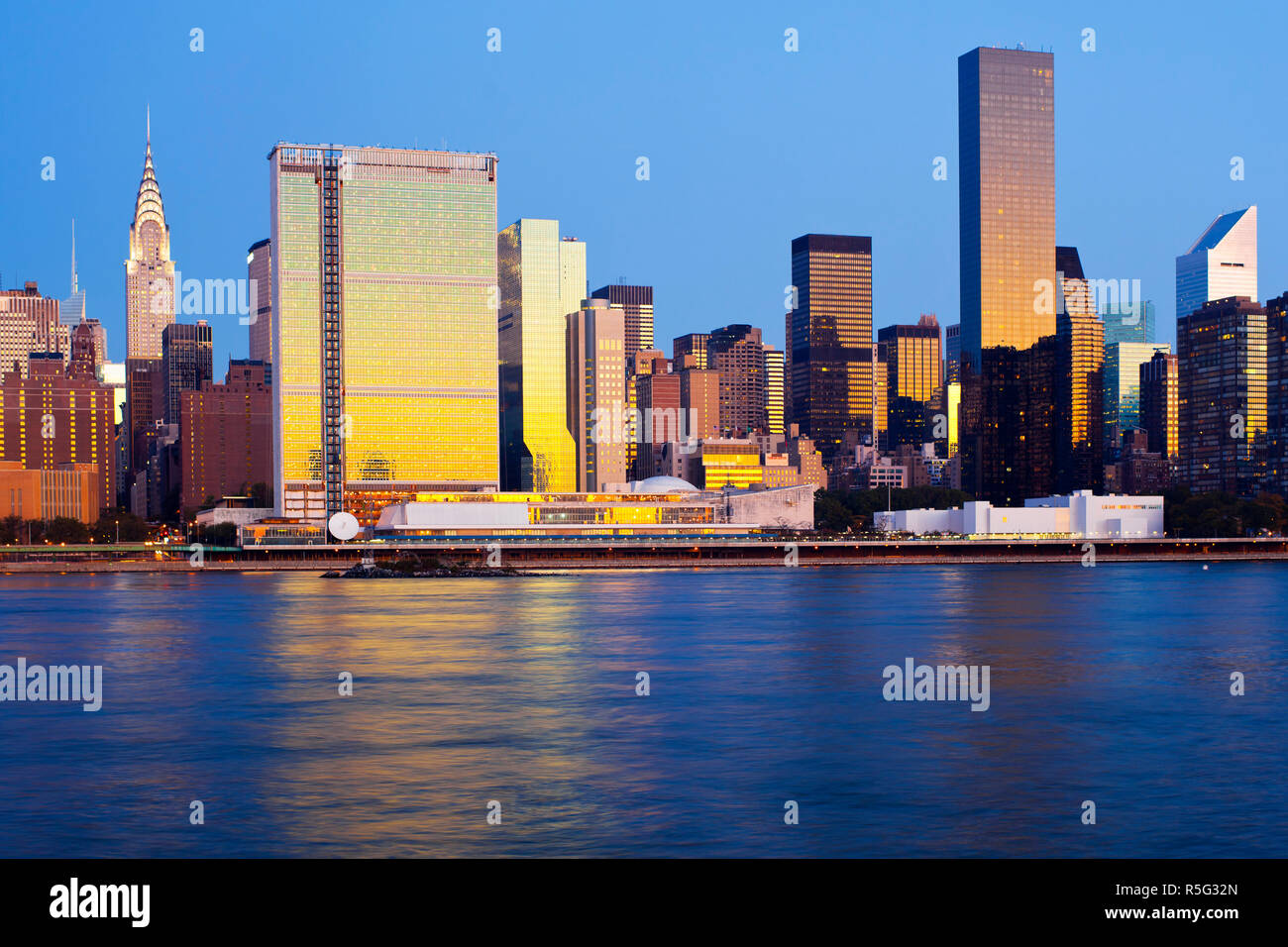 Un building new york hi-res stock photography and images - Alamy