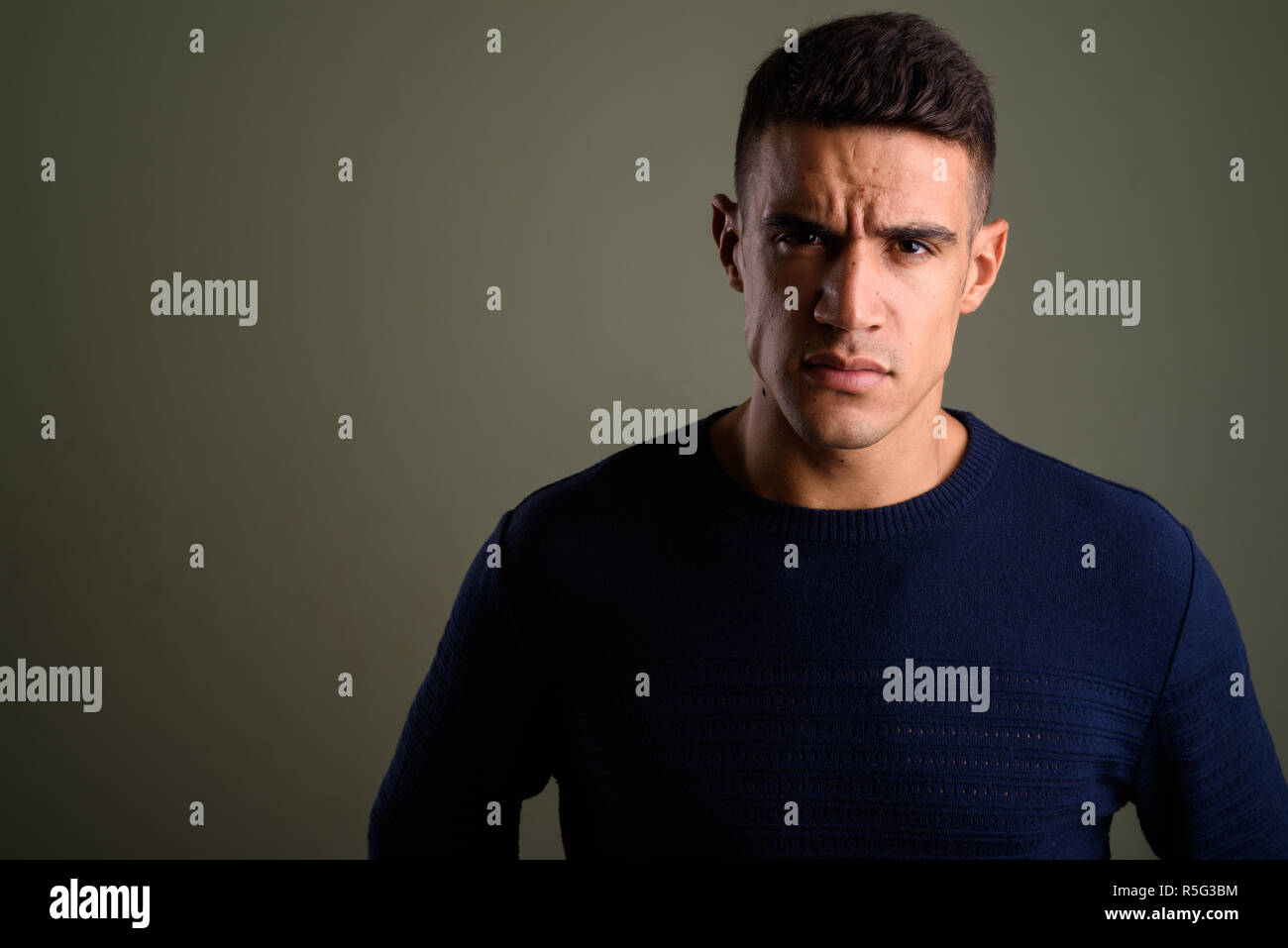 Angry man hi-res stock photography and images - Alamy