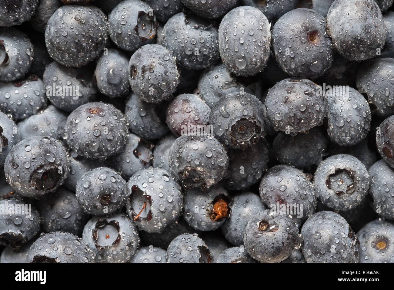 Fruit waterdrop hi-res stock photography and images - Alamy