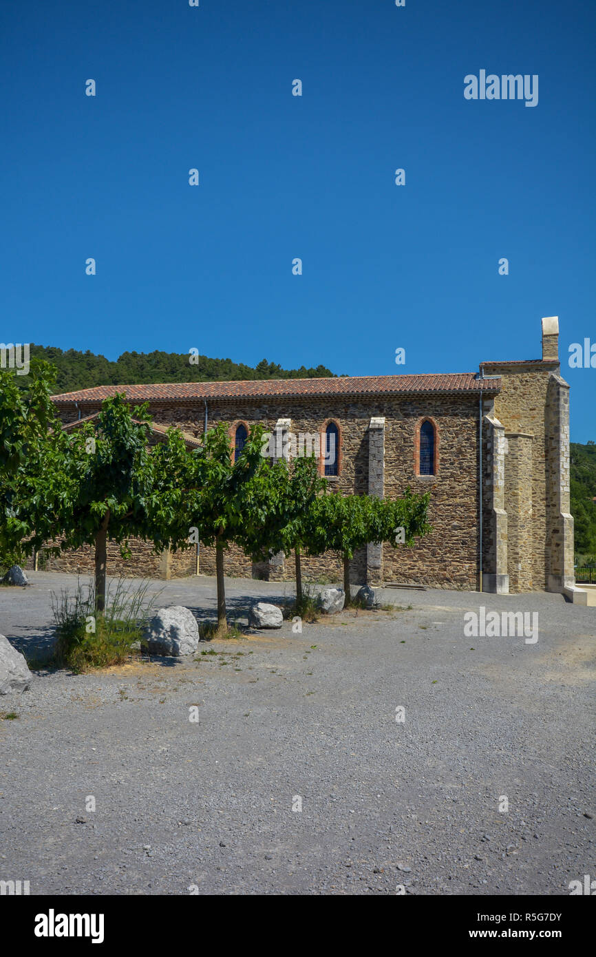 old romanesque church Stock Photo - Alamy
